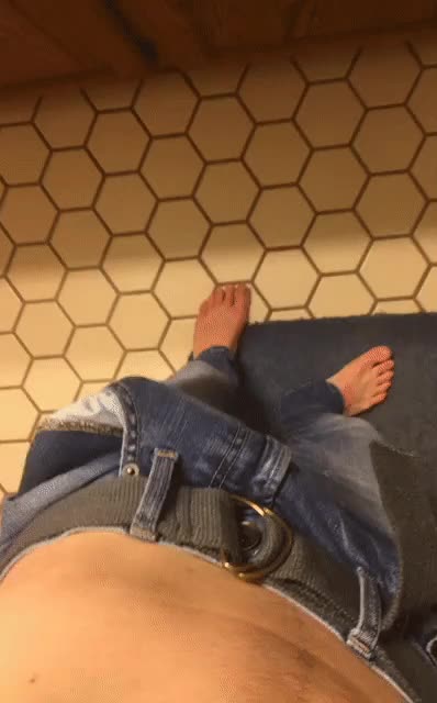 Struggling to pull them down | Scrolller