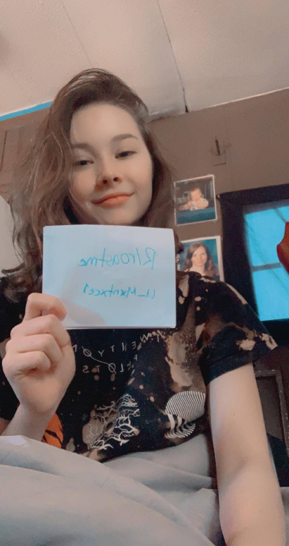 Stuck switching between 3 apps everyday. Very low self esteem. Make me regret waking up. | Scrolller