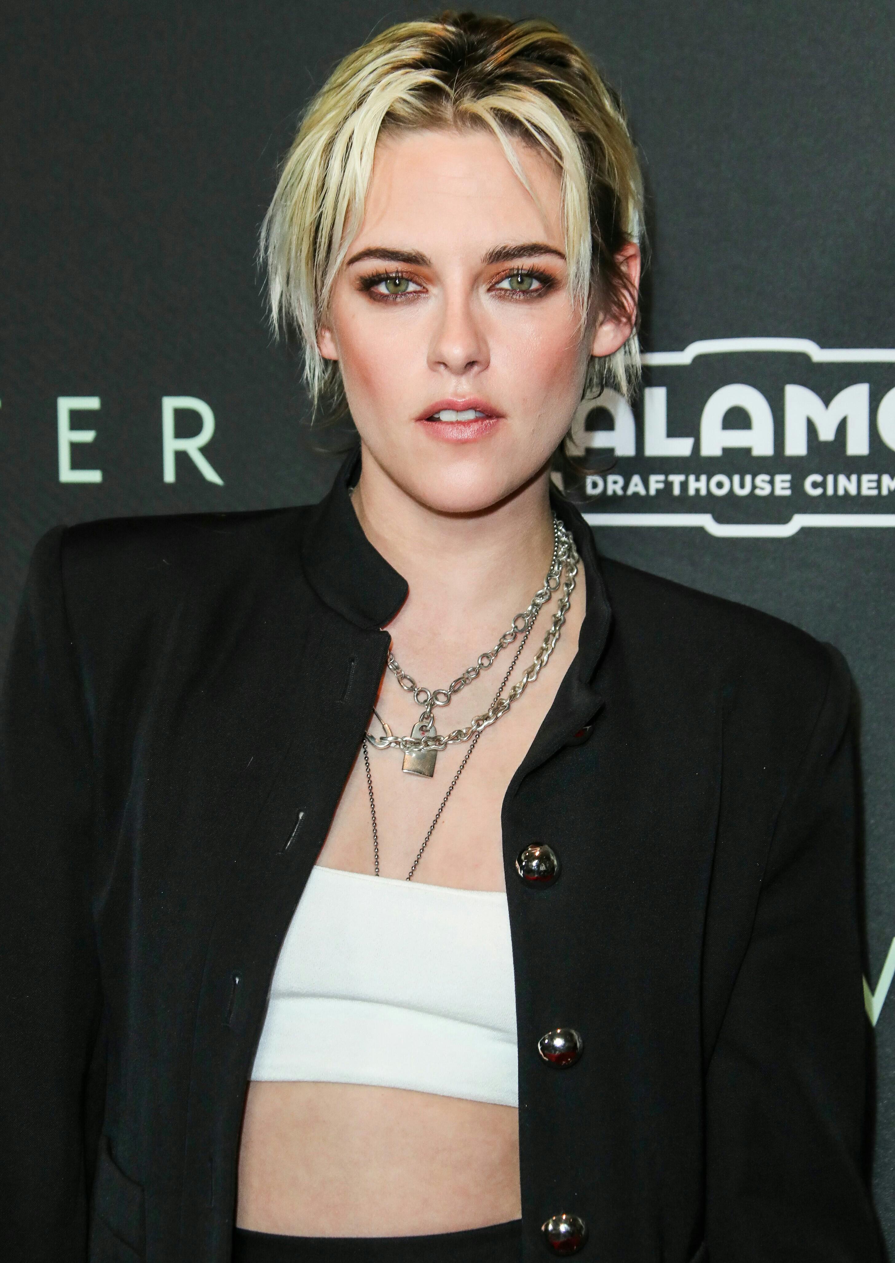 Stunning at "Underwater" screening | Scrolller