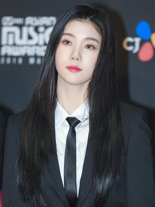 Suit Eunbi! | Scrolller
