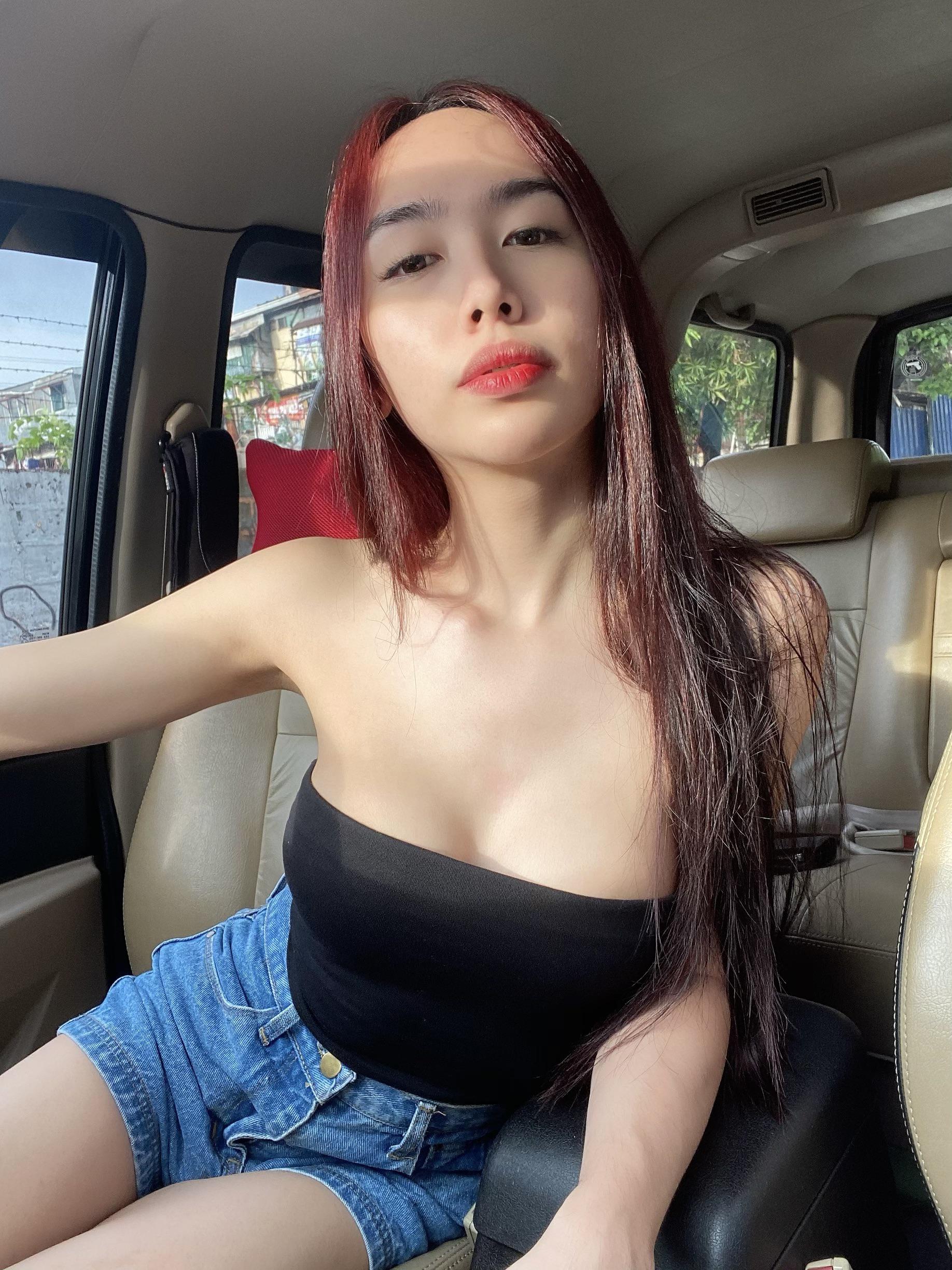 sun kissed | Scrolller