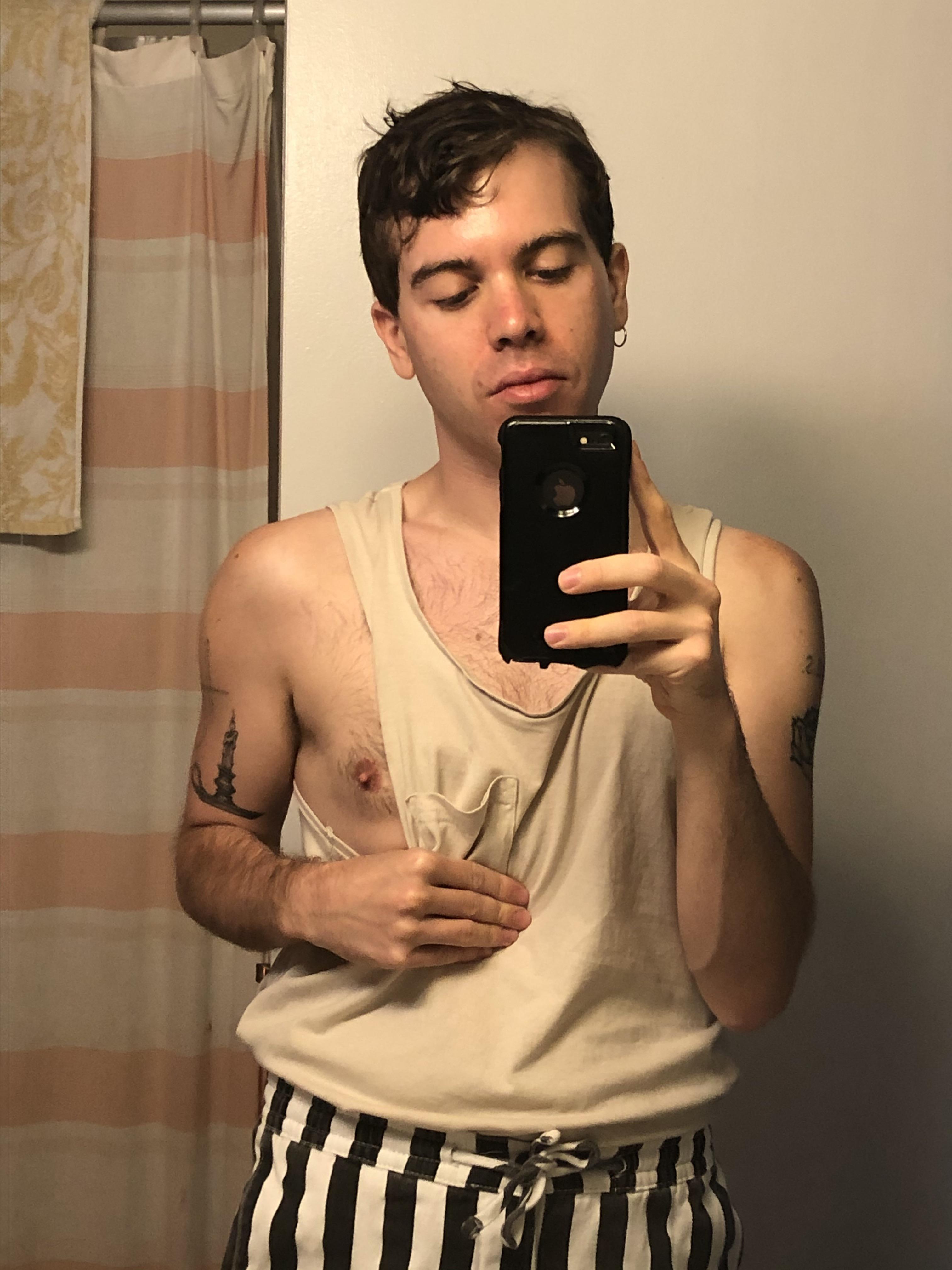 Sunday Nipple | Scrolller