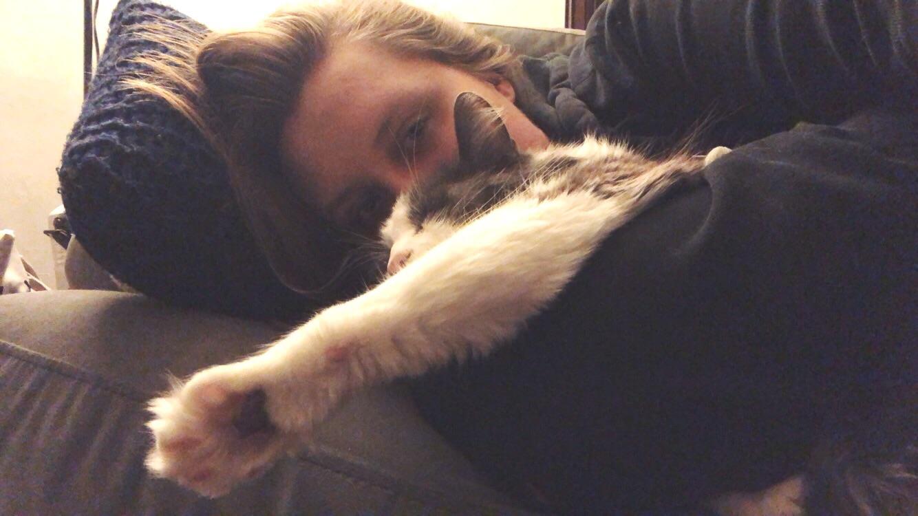 Sunday snuggles | Scrolller