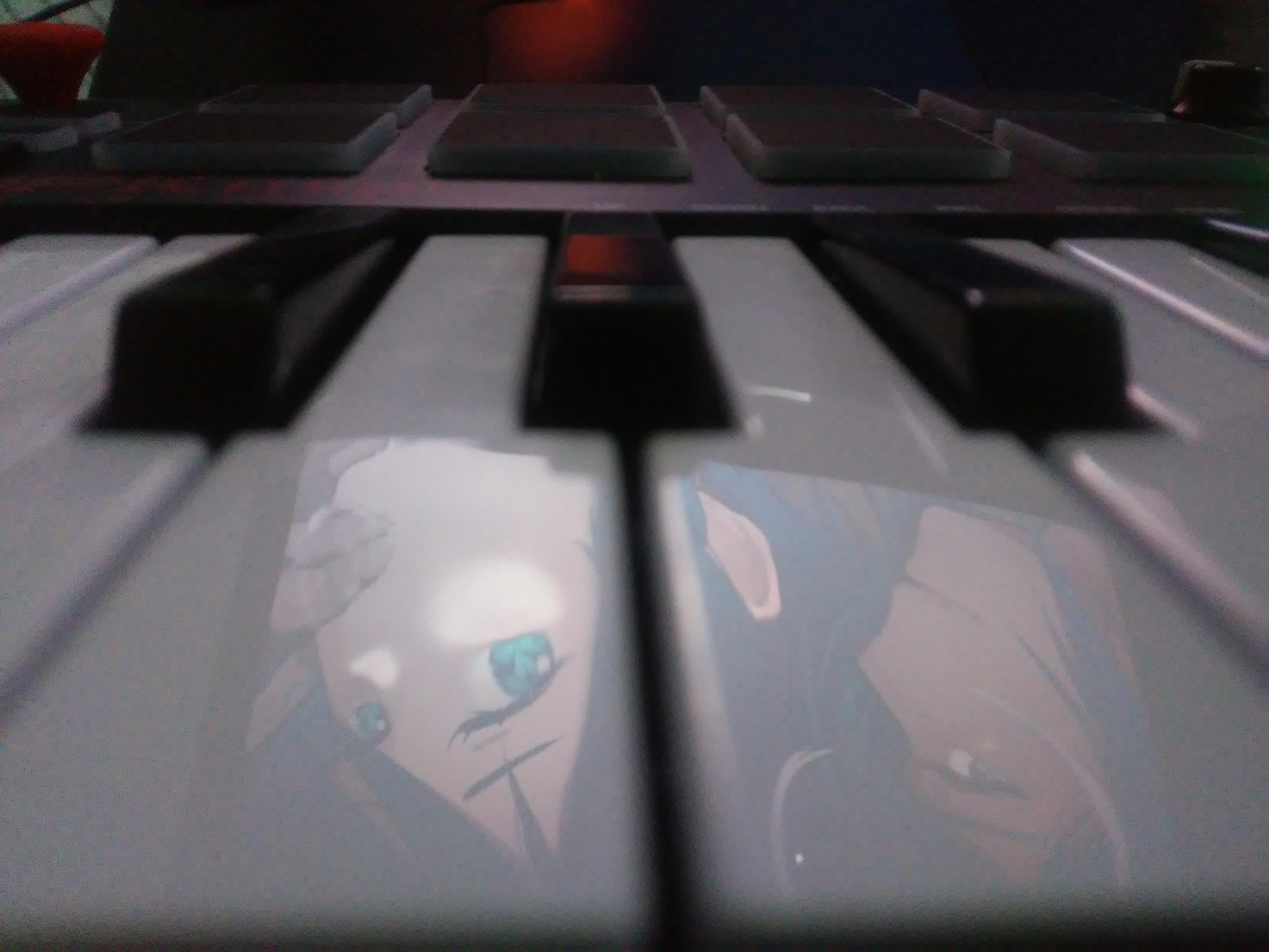 sure i love my midi keyboard | Scrolller