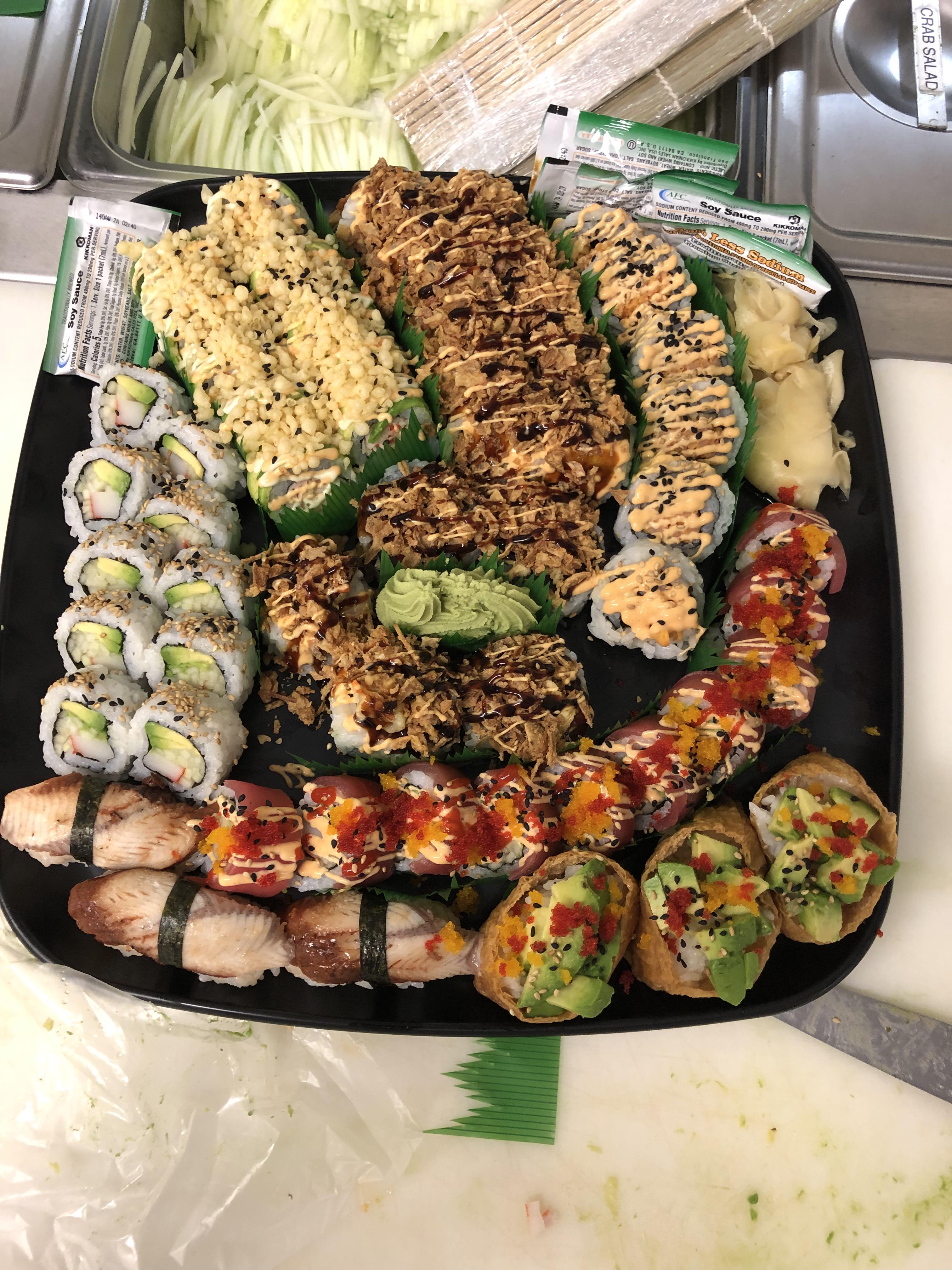 Sushi platter from Publix!! Looks amazing! | Scrolller