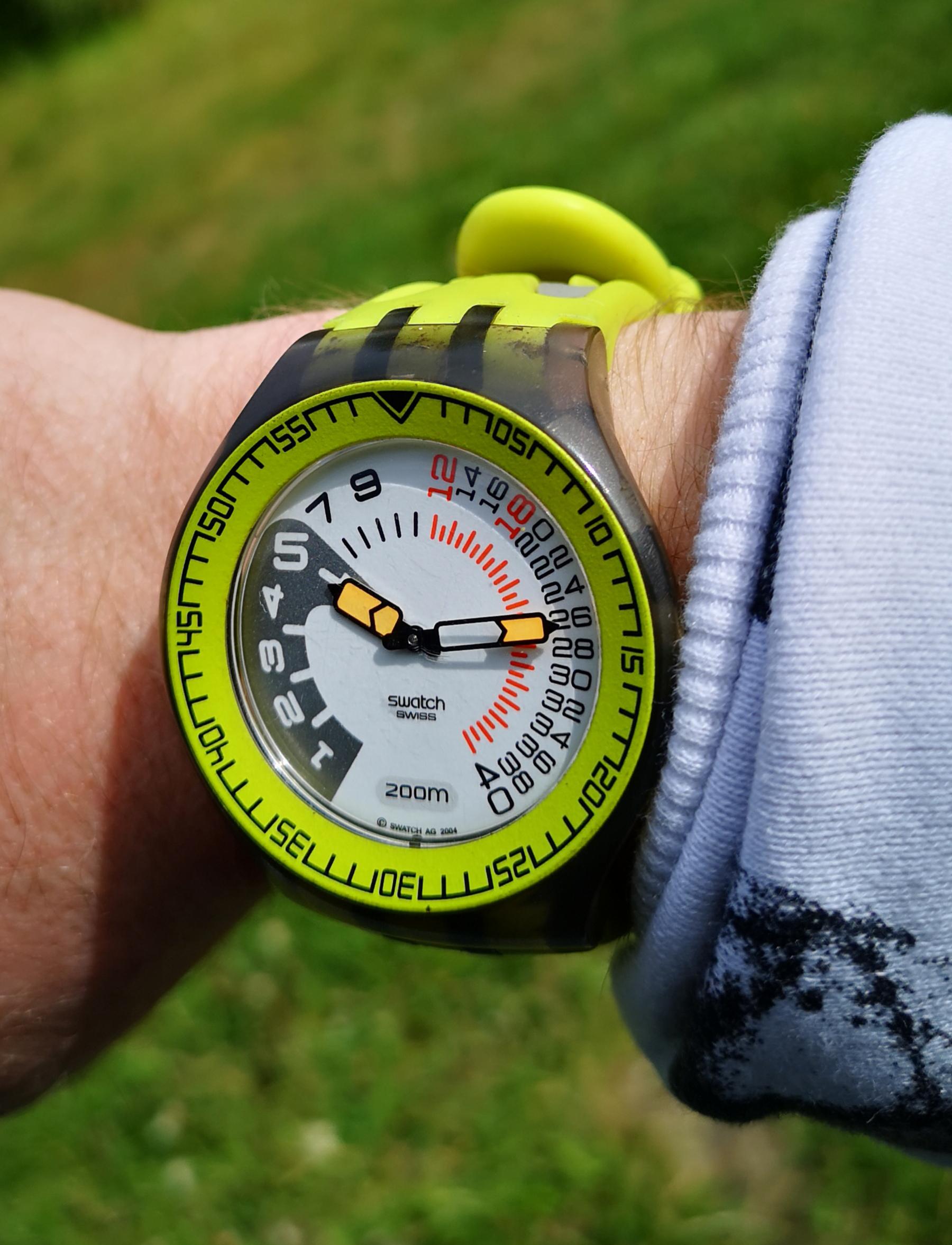 Swatch fun scuba. Another battery changed. Slowly but surely bringing my swatches back to life ...