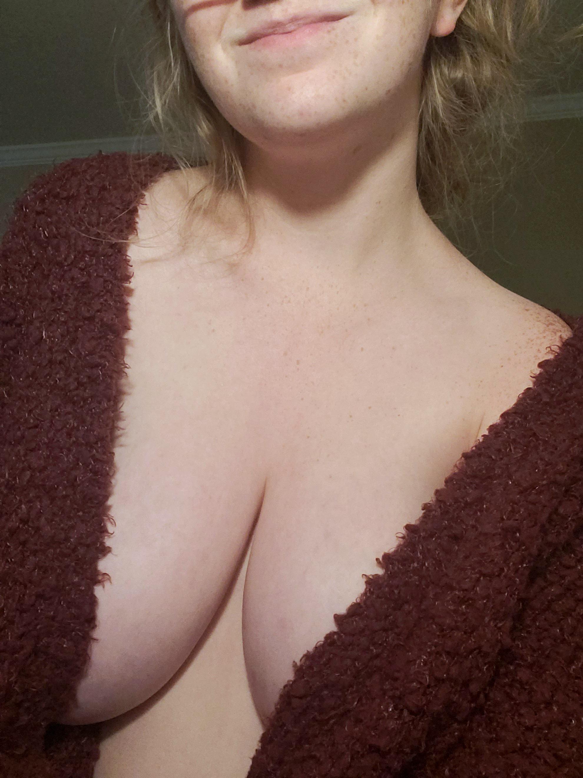 Showing off some cleavage in my favorite sweater | Scrolller