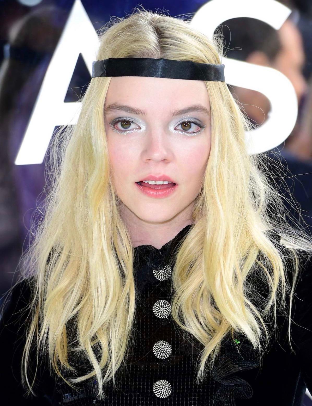 Swinging Sixties Anya | Scrolller