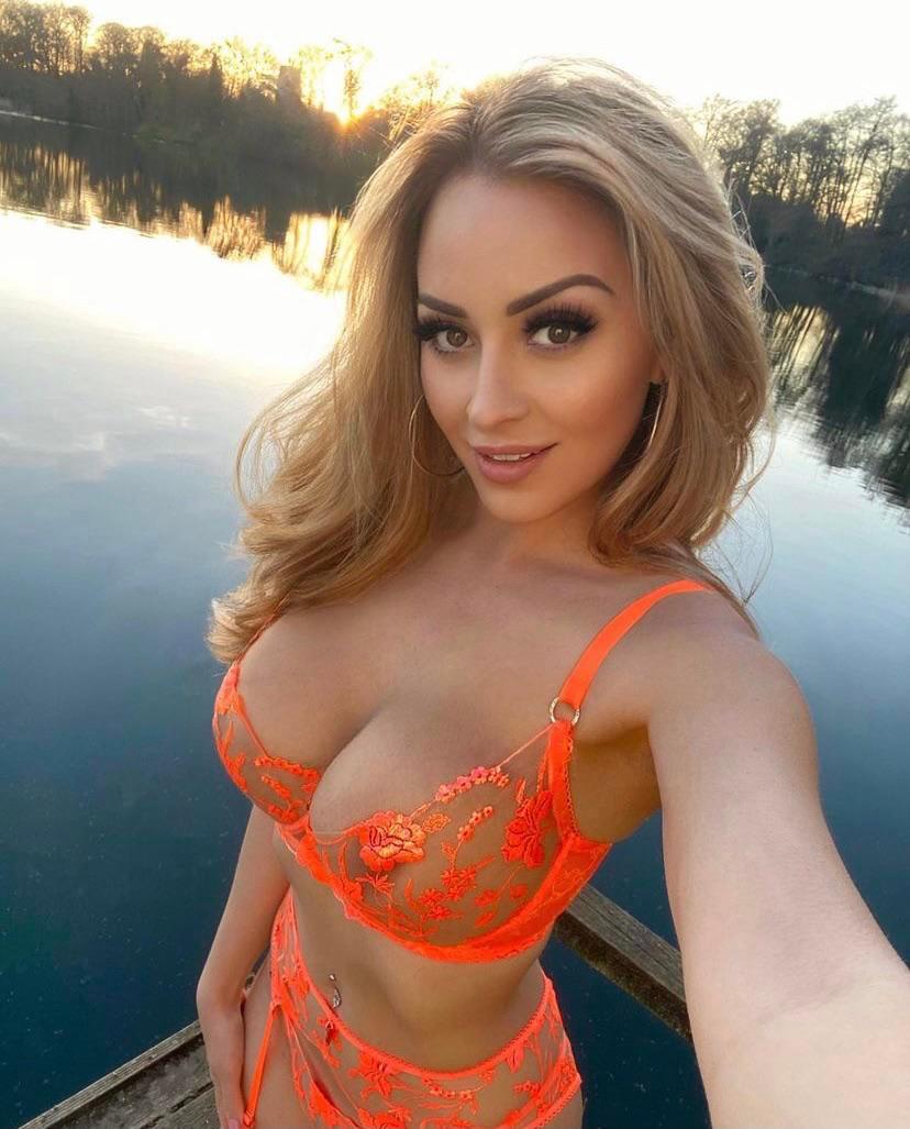 Tabitha Lyons | Scrolller