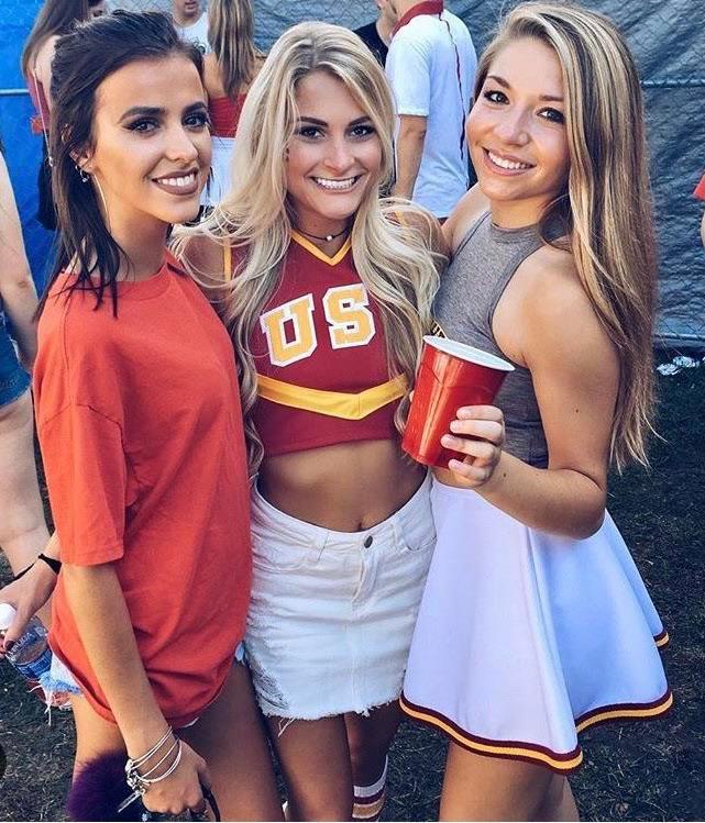 Tailgate | Scrolller