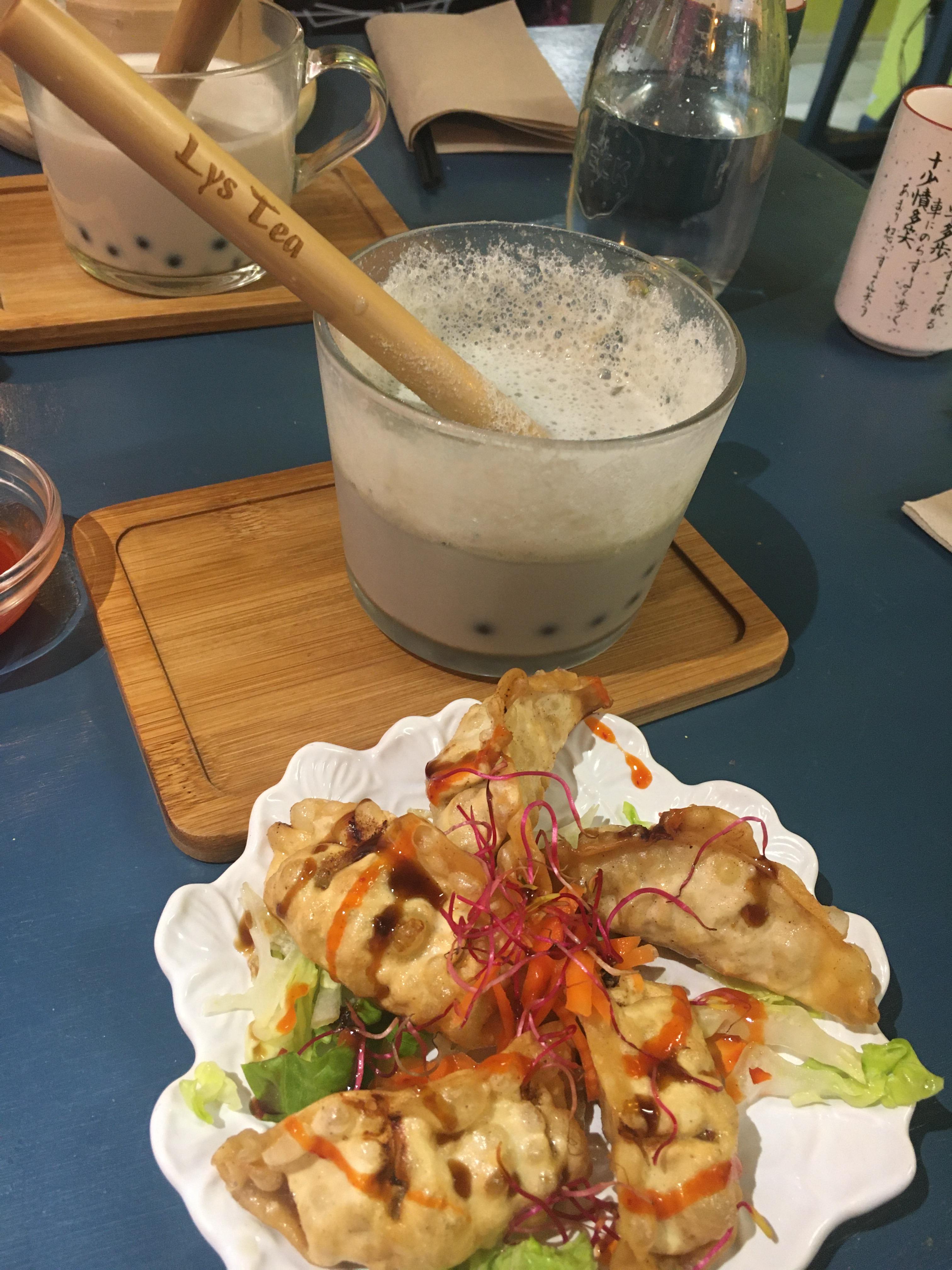 Taro - Blueberry Boba, reusable straws and some delicious gyozas 🥰 (Montpellier, France) | Scrolller