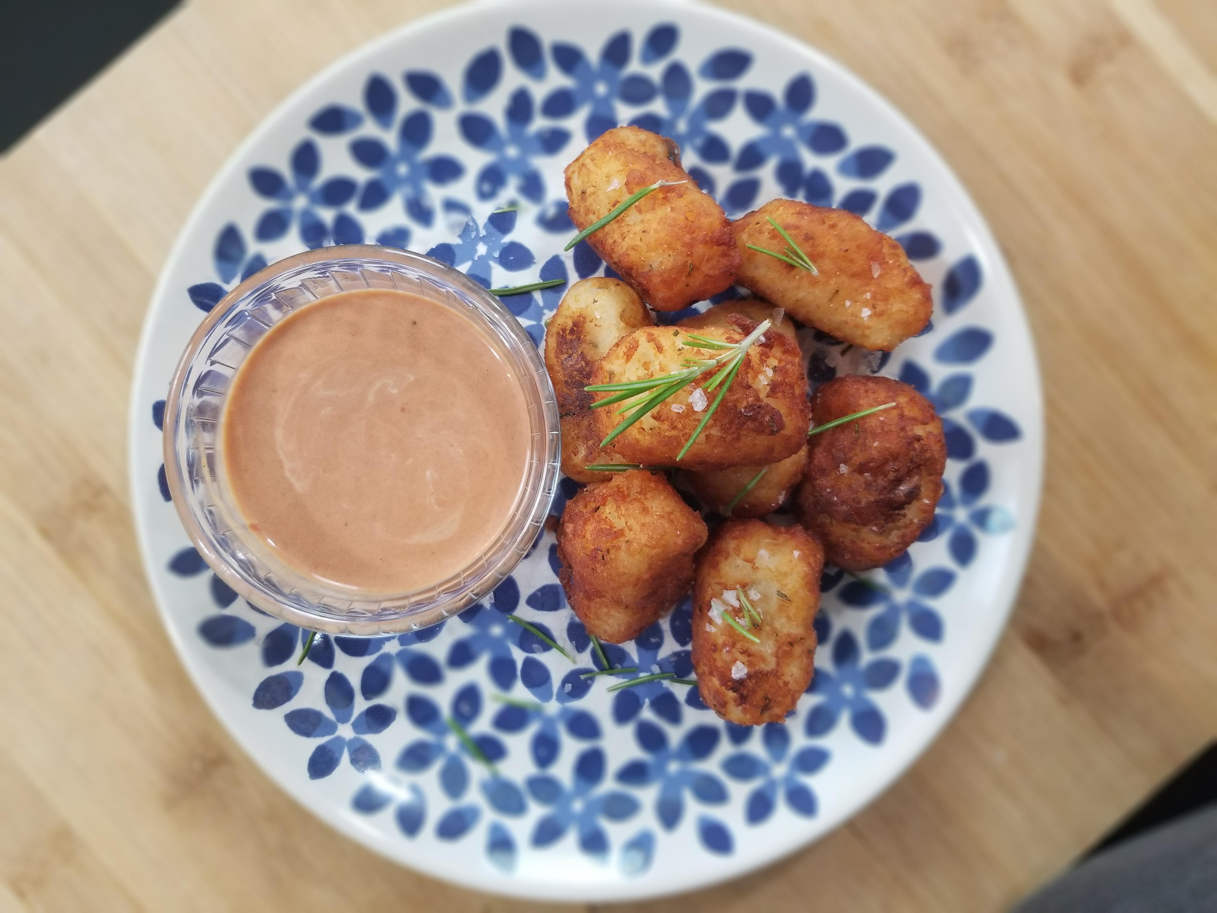 Tater Tots and Burger Sauce | Scrolller