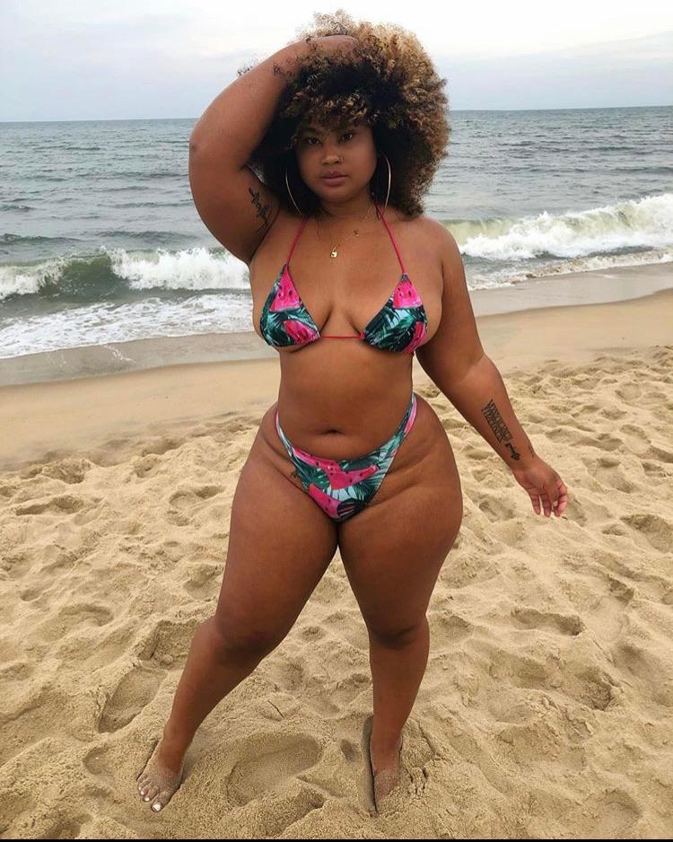 Tay bikini | Scrolller