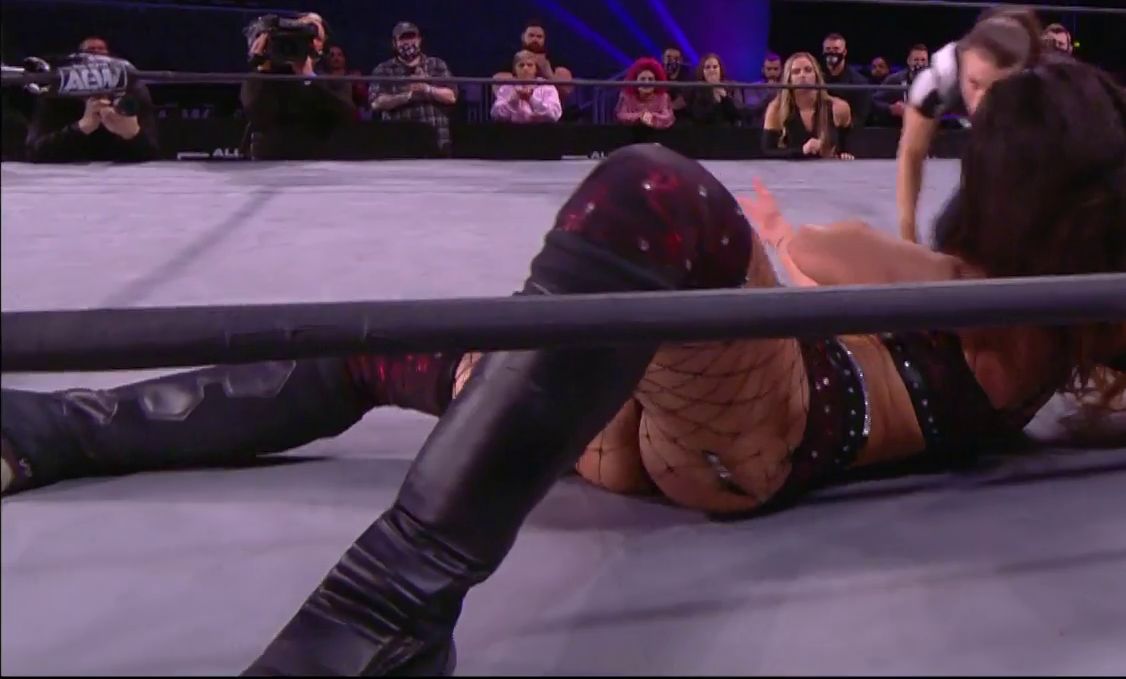 Tay Conti | Scrolller