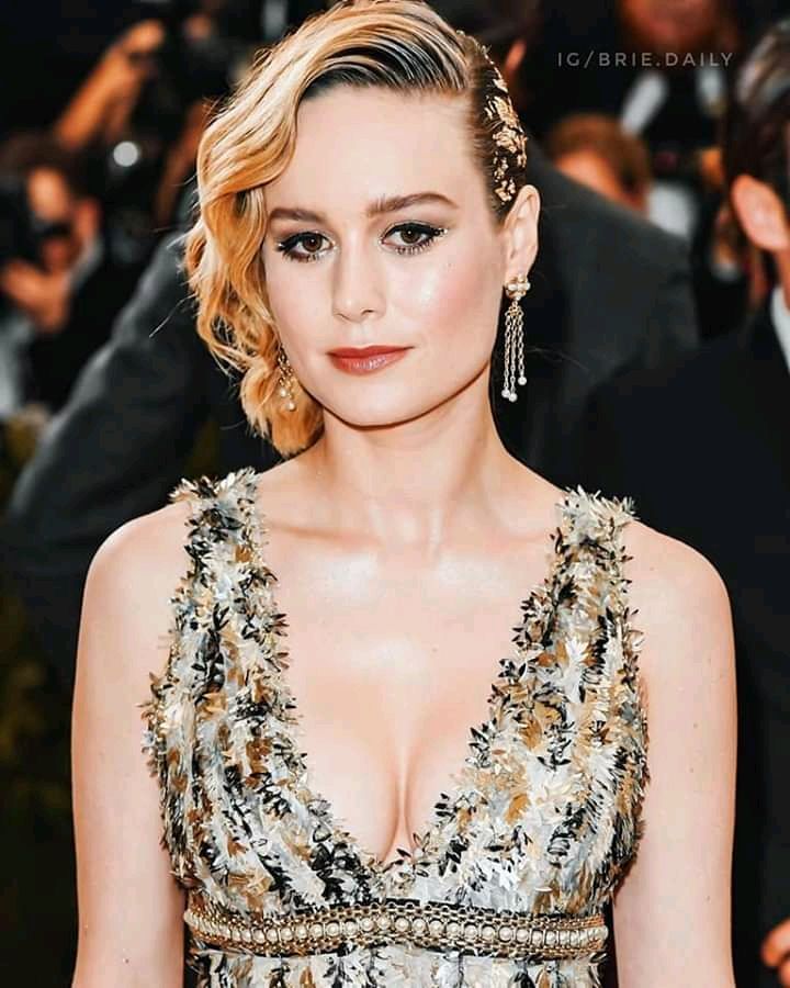 TBH it's a very underrated look of Brie Larson but still like it so much.Her face looked so ...
