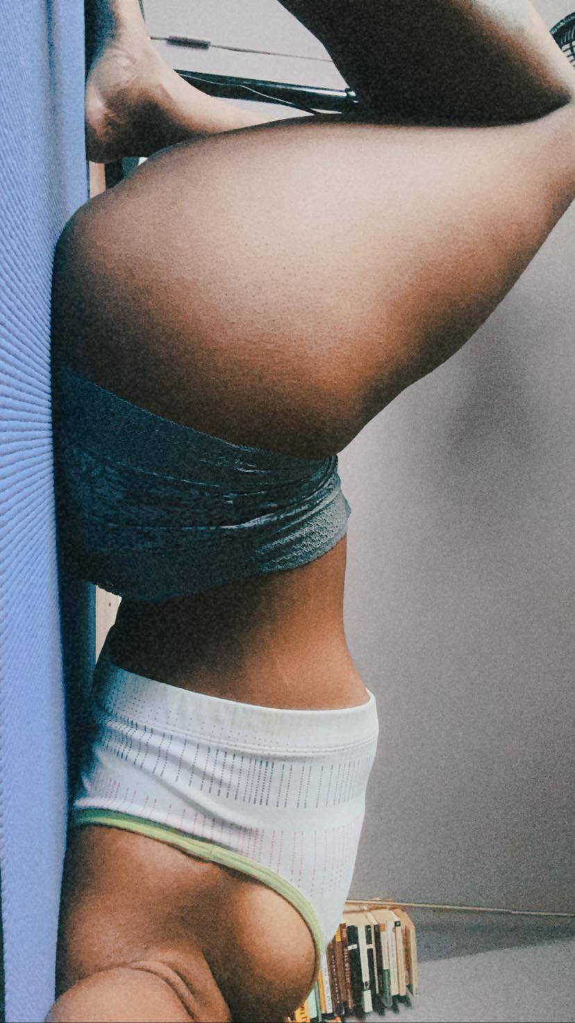 TBT: Curvy From Every Angle! 💋 (OC) | Scrolller