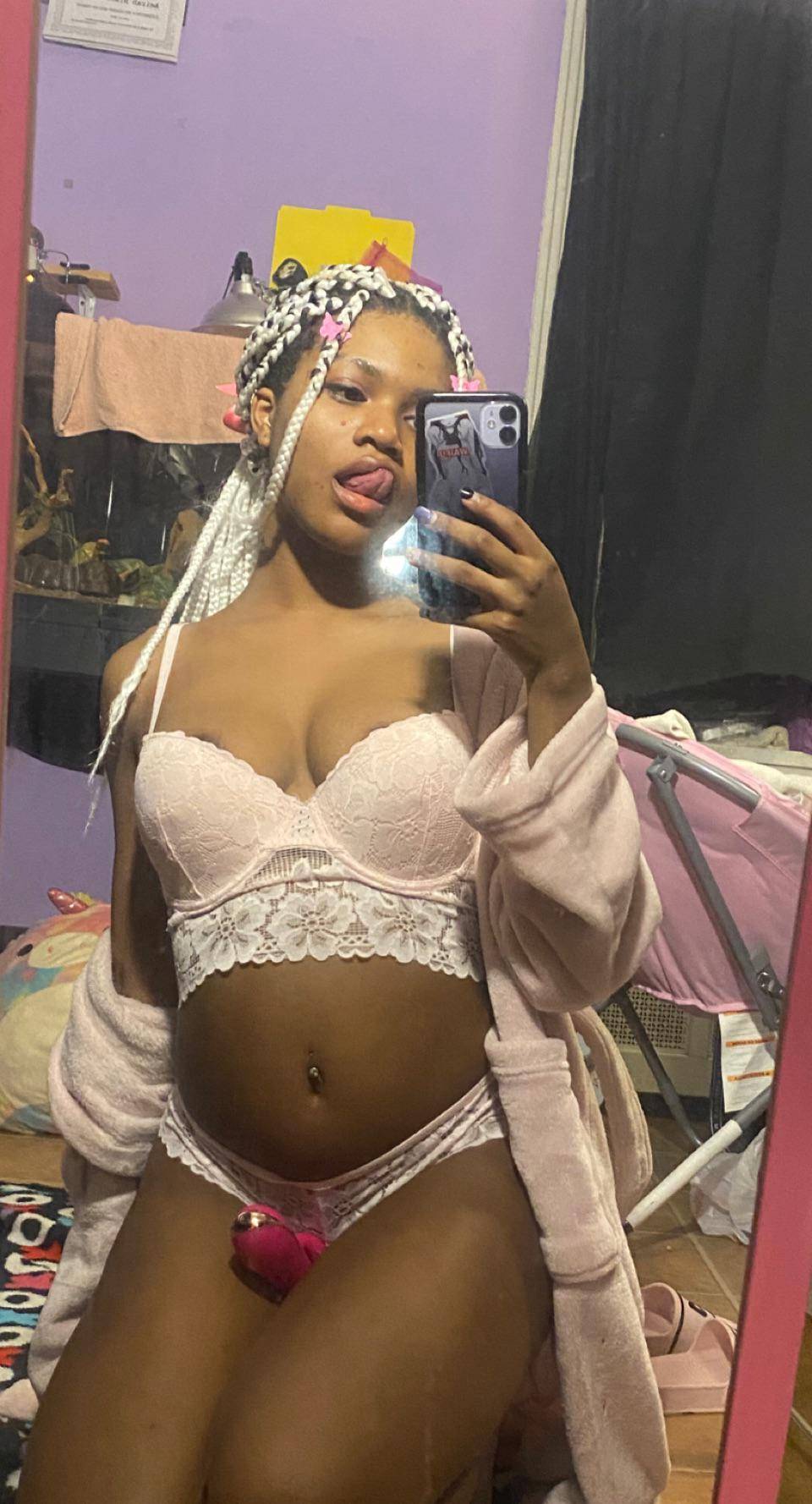 temptation in it’s most innocent form | Scrolller