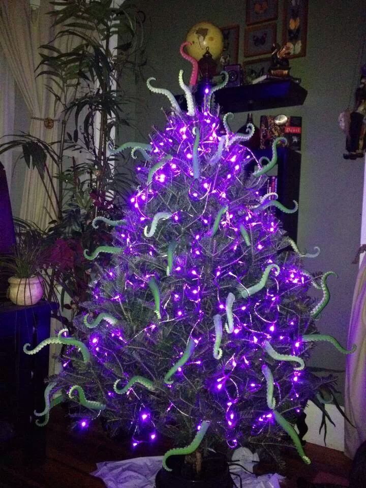 Tentacle Christmas Tree | Scrolller