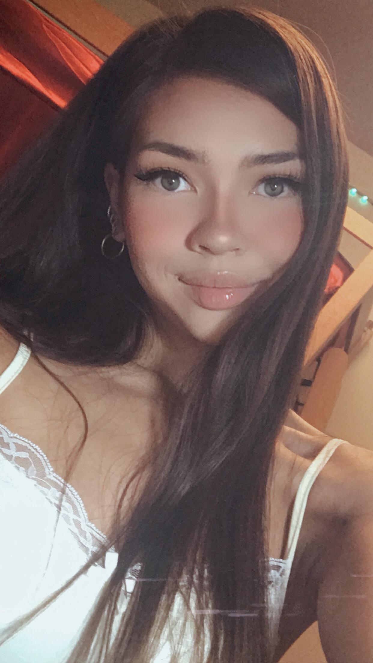 Thai and German | Scrolller