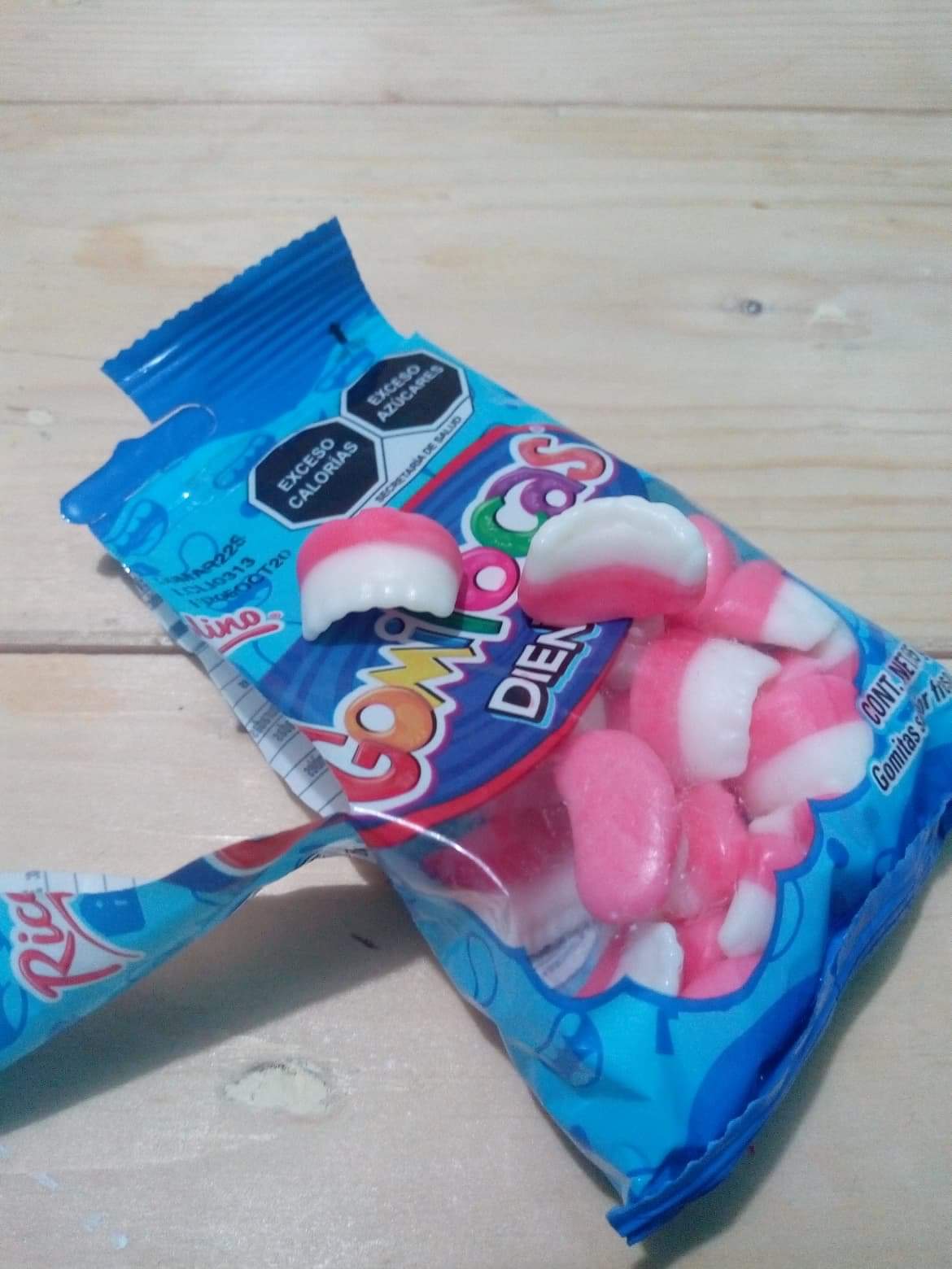 thanks, i hate TOOTH gummies. | Scrolller