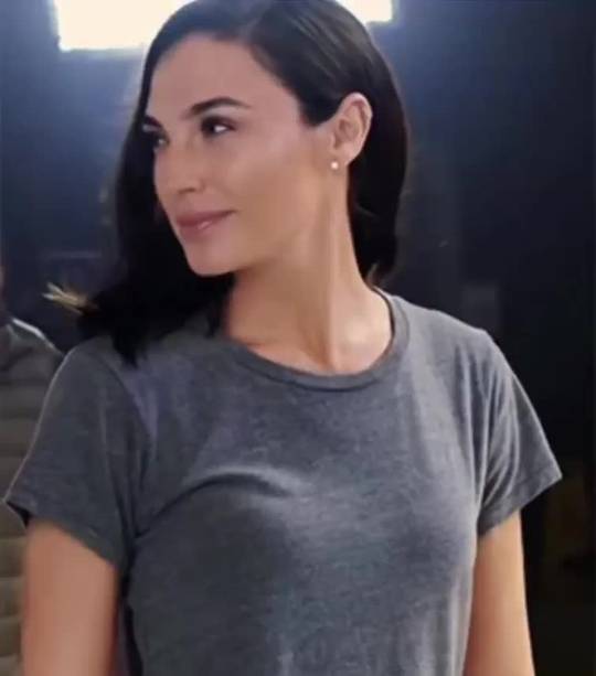 That eyebrow raise | Scrolller