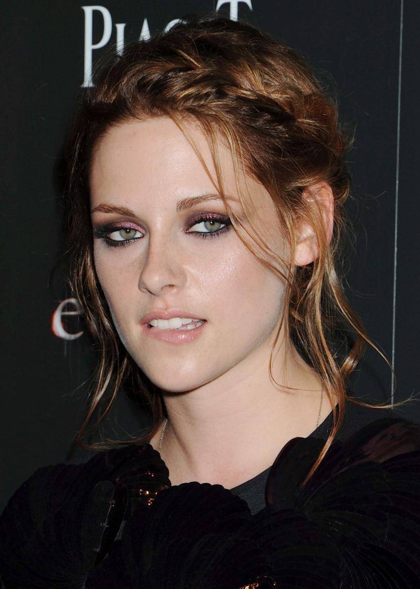 That Lip Bite Scrolller