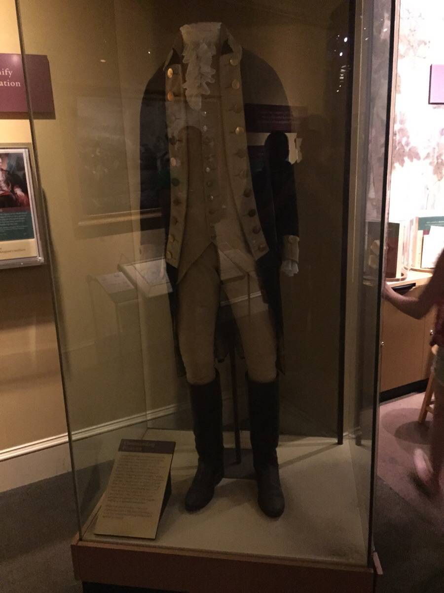 The Actual uniform of George Washington | Scrolller