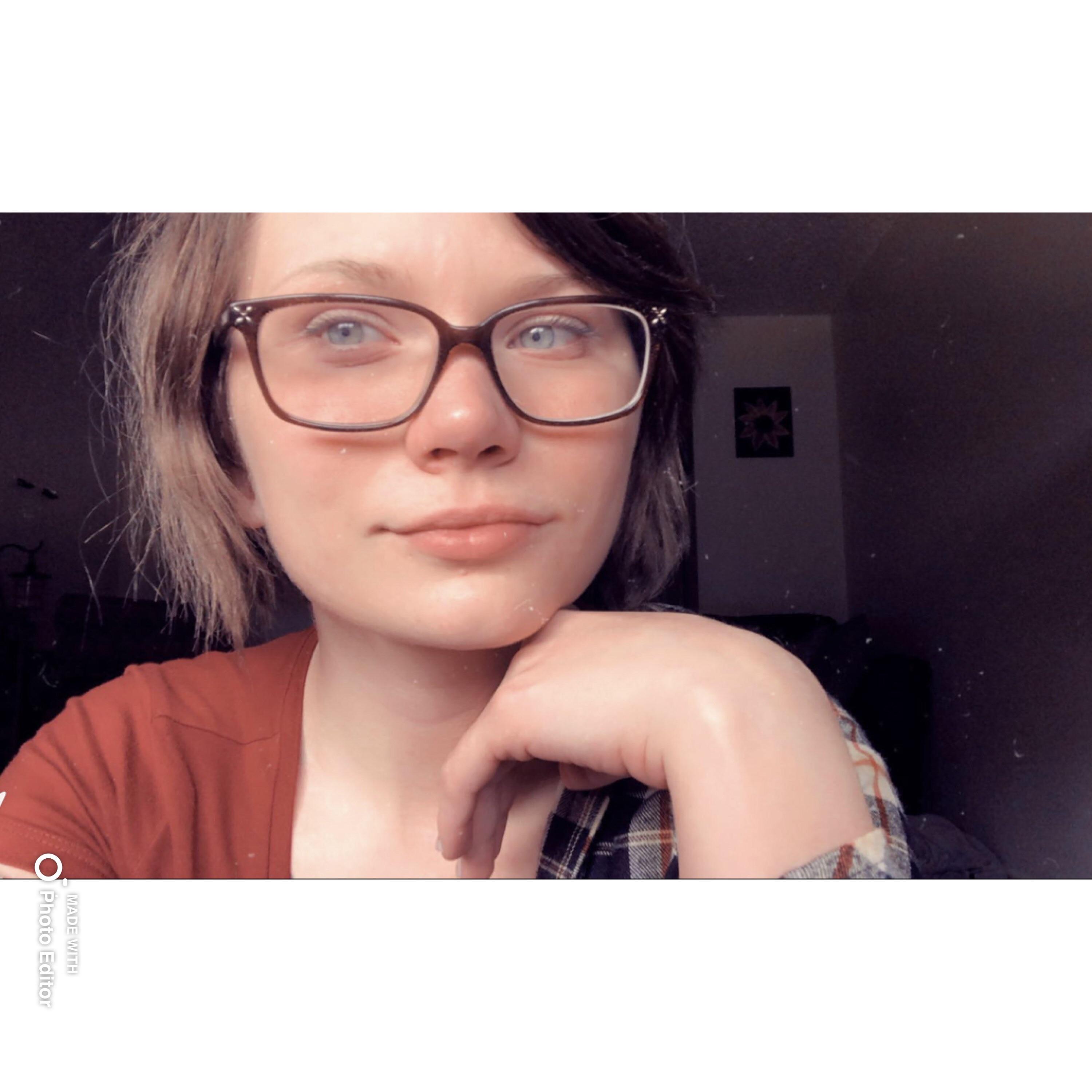 The best lighting is through your window 🤓💕 | Scrolller