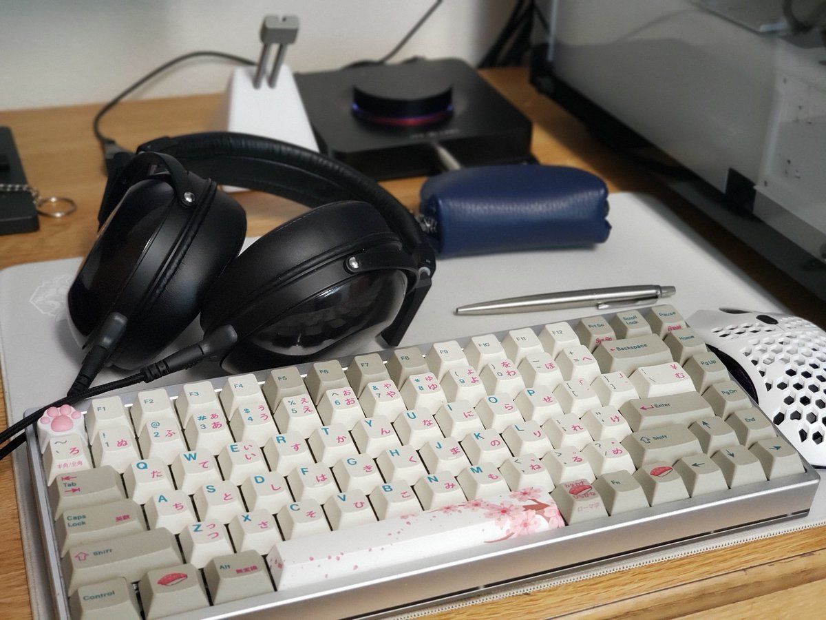 The Dorm Setup | Scrolller