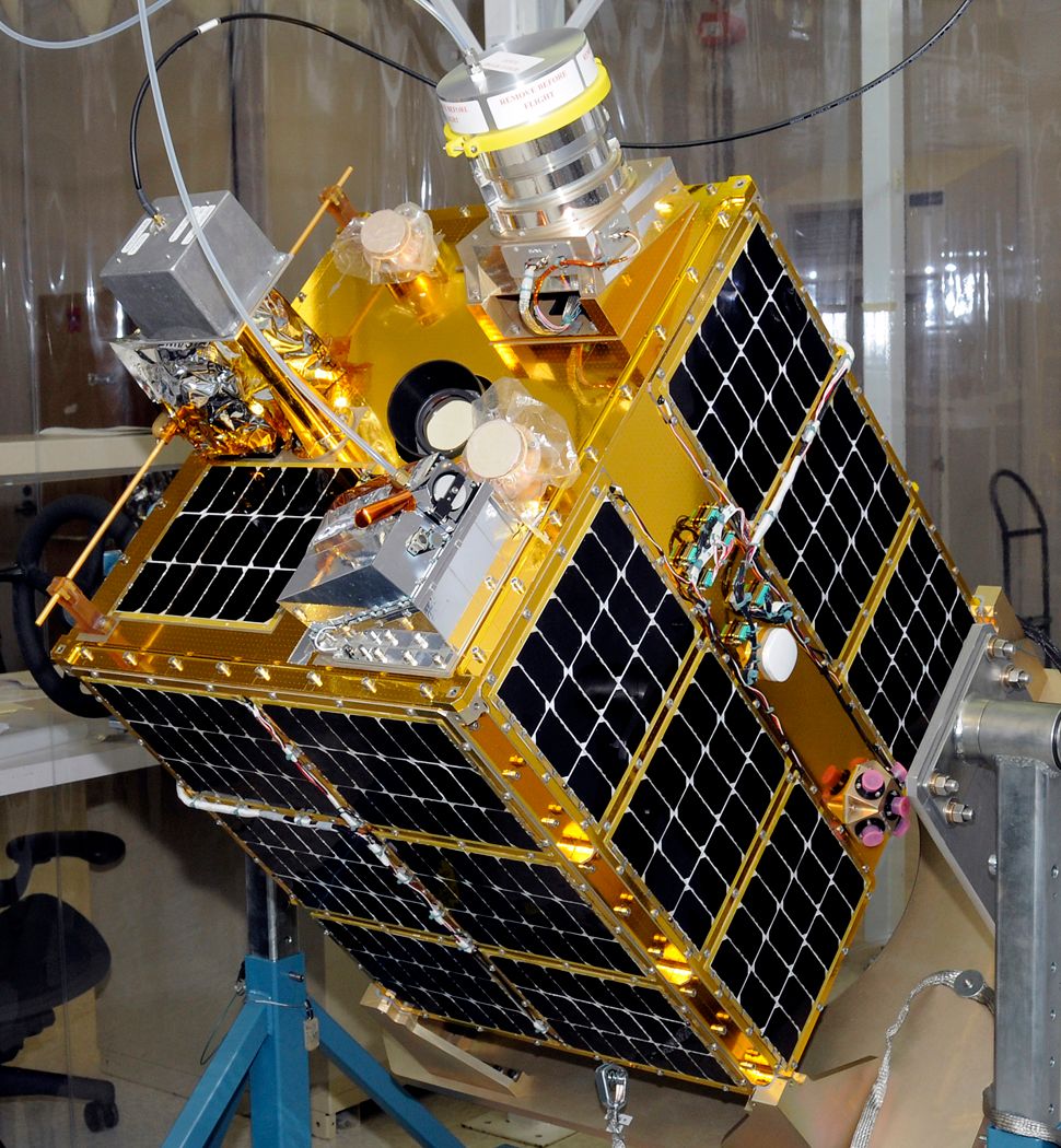 The microsatellite FastSat [970 x 1050] | Scrolller