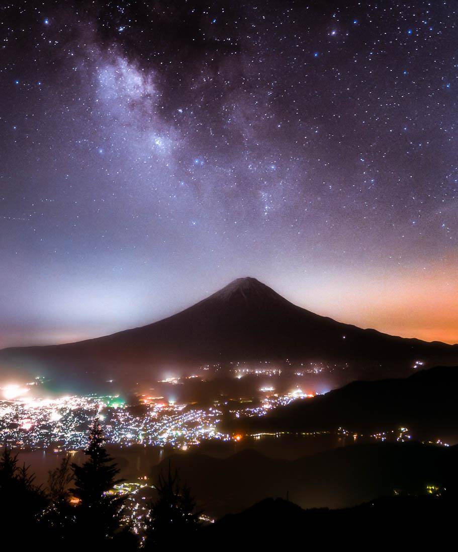 The Milky Way at Mt. Fuji [911x1097] | Scrolller