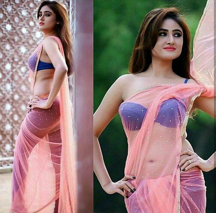 The perfect saree | Scrolller