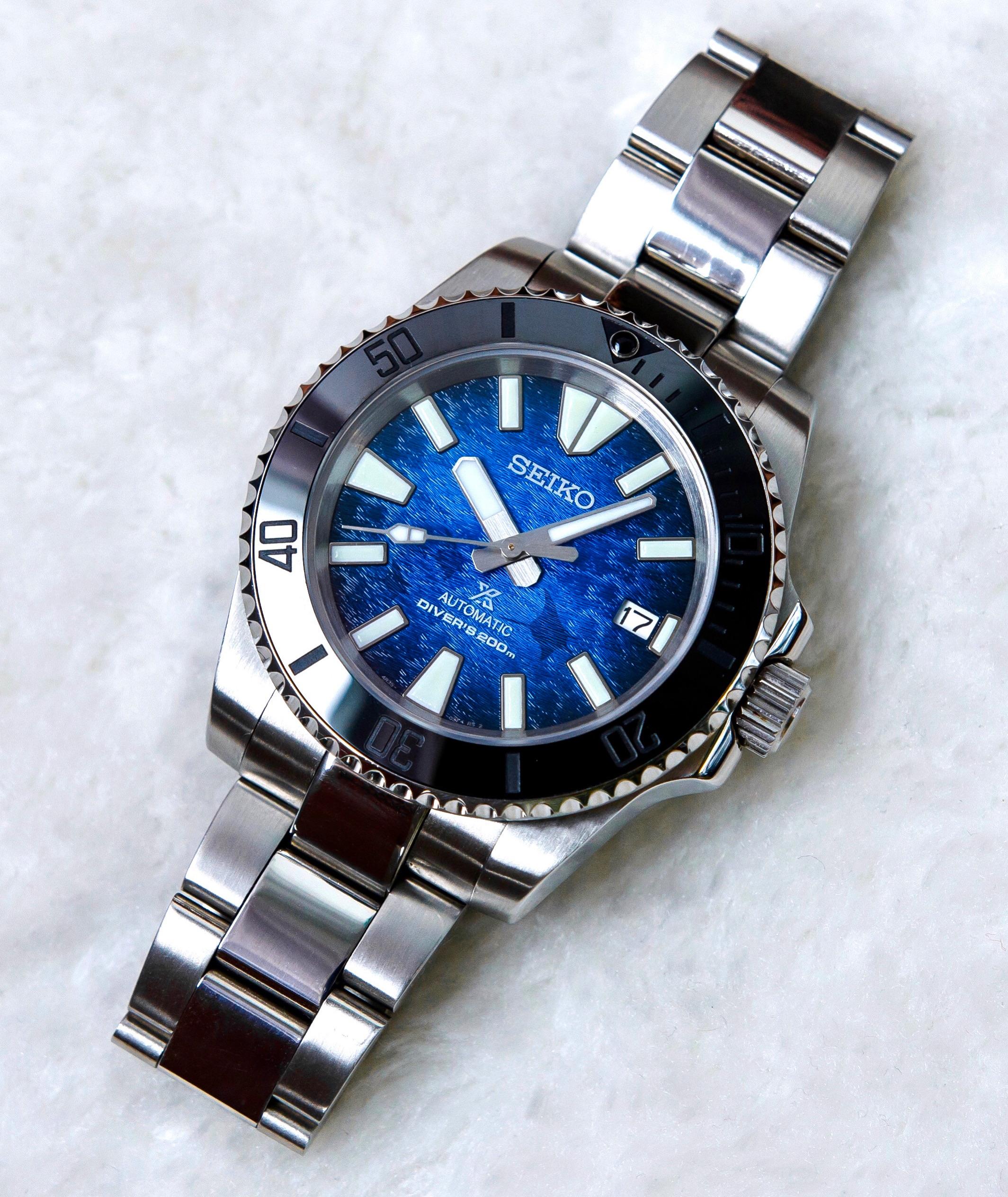 The Sub Manta Ray | Scrolller