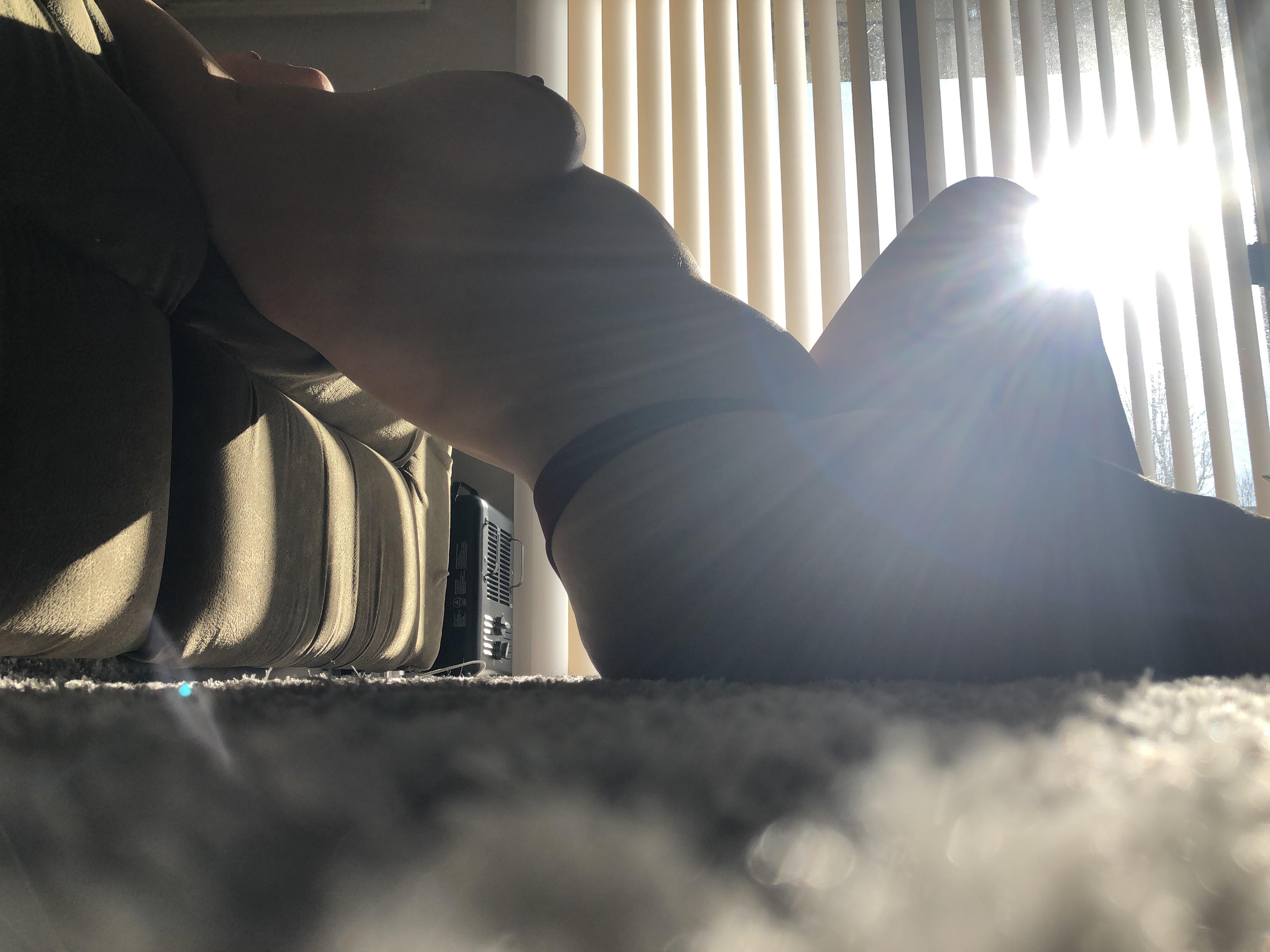 The sun (f)eels great today. | Scrolller