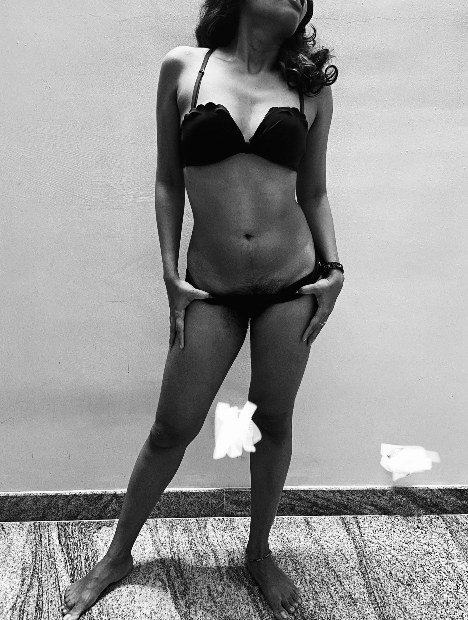 There she is...posing like a supermodel! | Scrolller