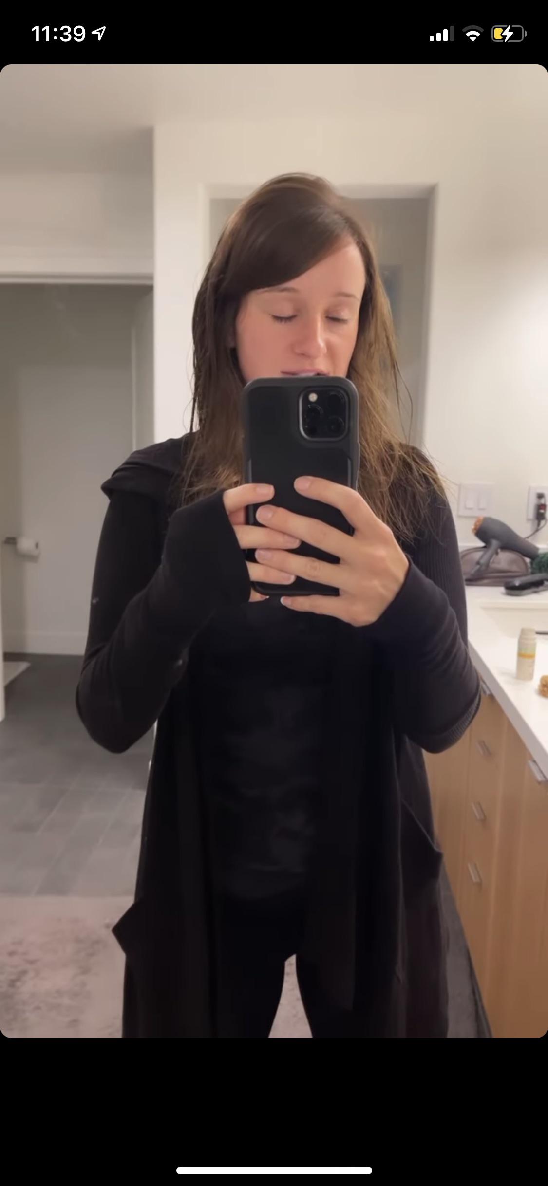 Thick thighs A.K.A ear muffs | Scrolller