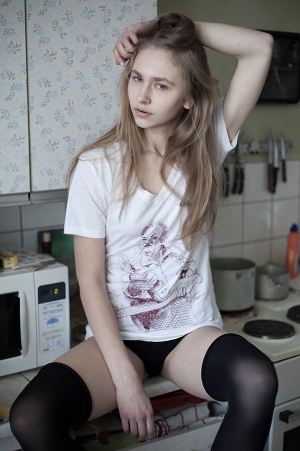 Thighs [Russia] | Scrolller