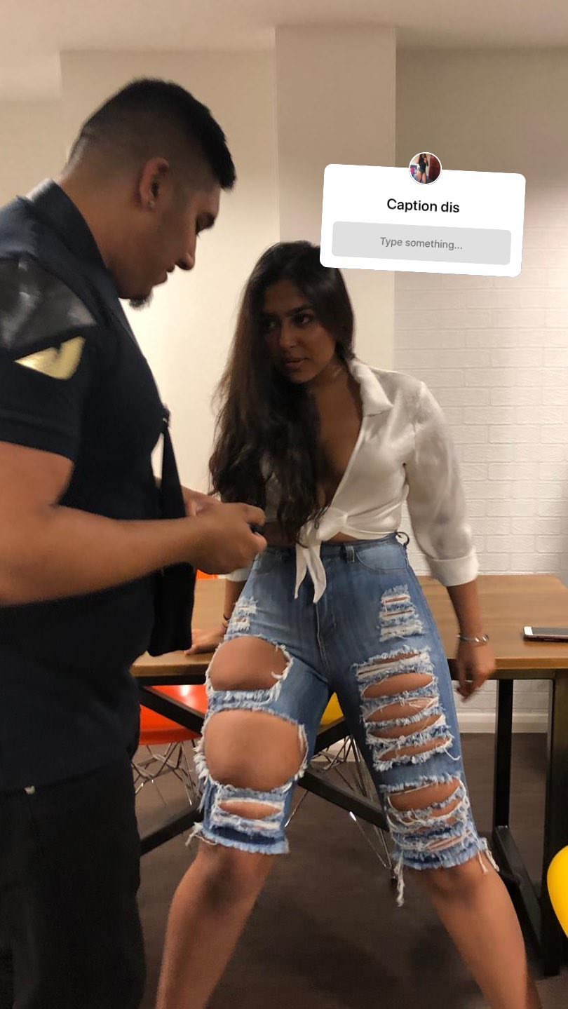 Thighs so thick, they burst through her jeans... | Scrolller