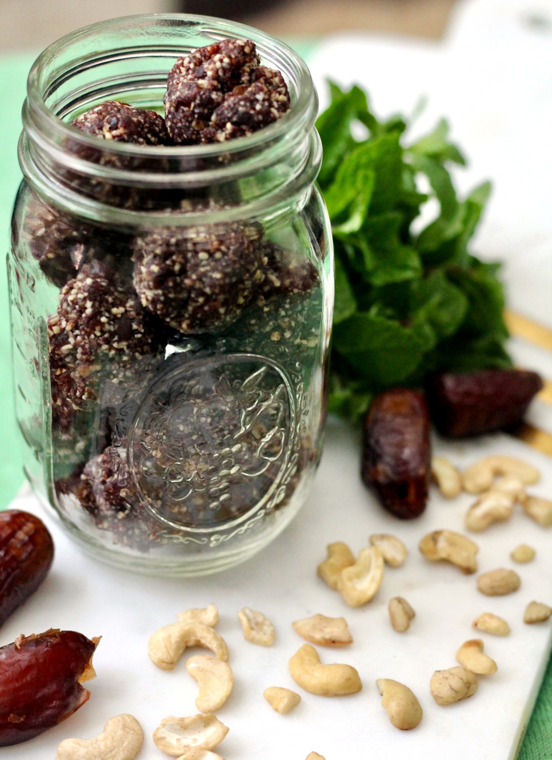 Thin Mint Date Bites Scrolller