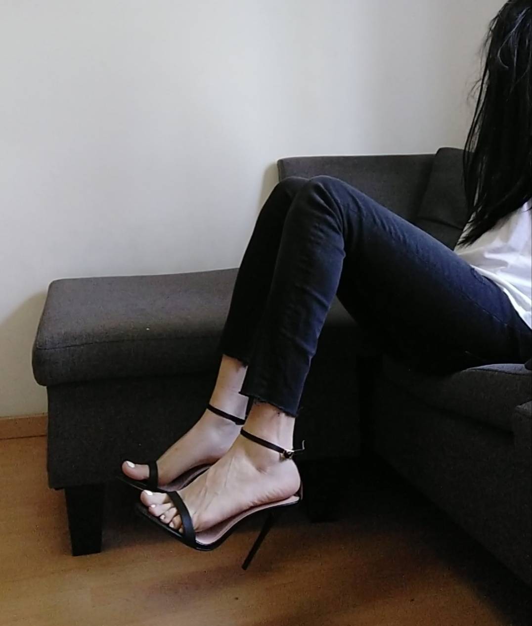 This heels show so much sole :3 | Scrolller