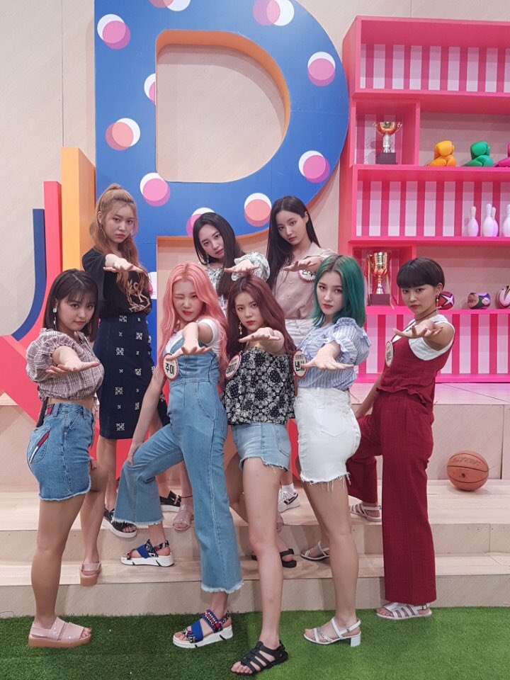 This is Momoland! #398 | Scrolller