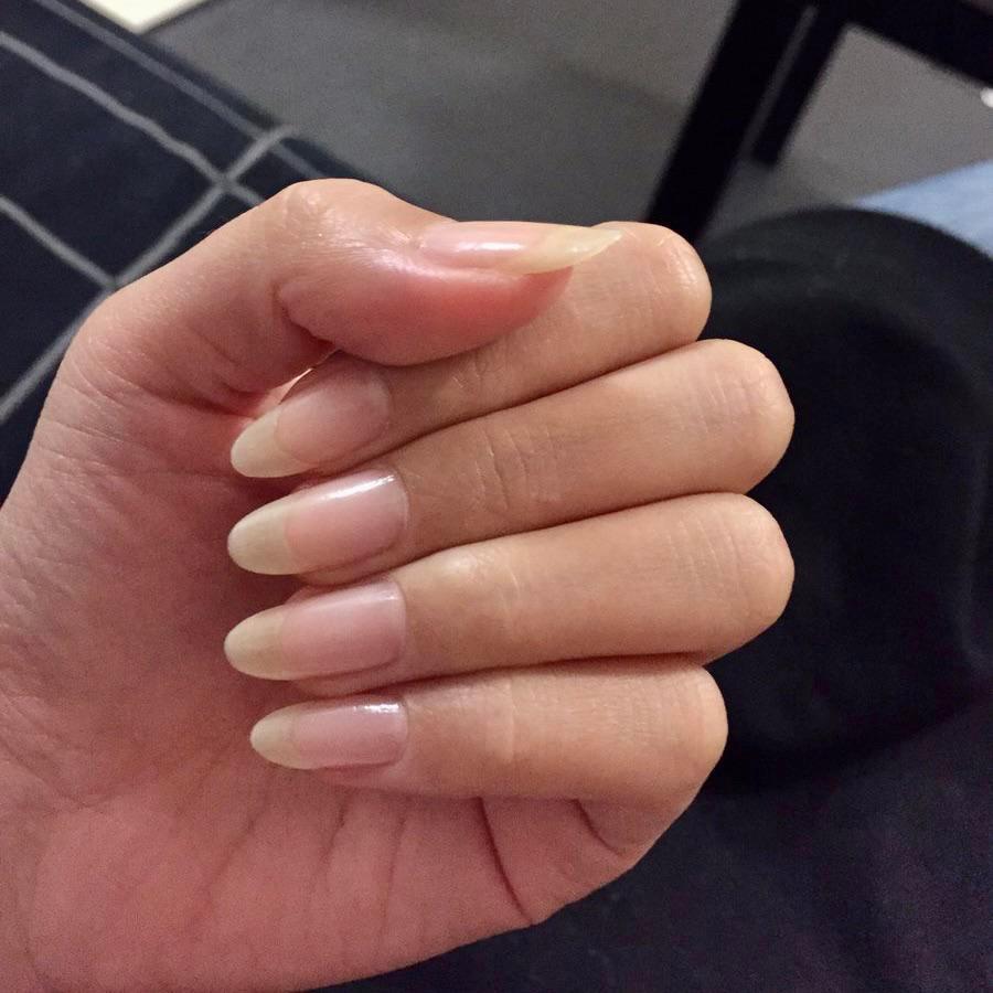 This is totally straight right?💅🏻 | Scrolller