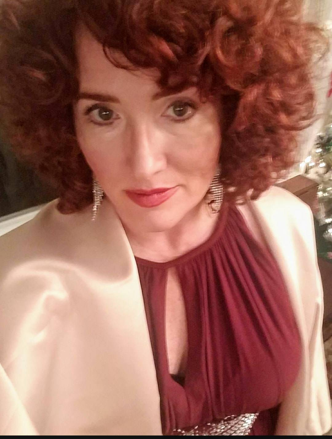 This MILF drives me insane! | Scrolller