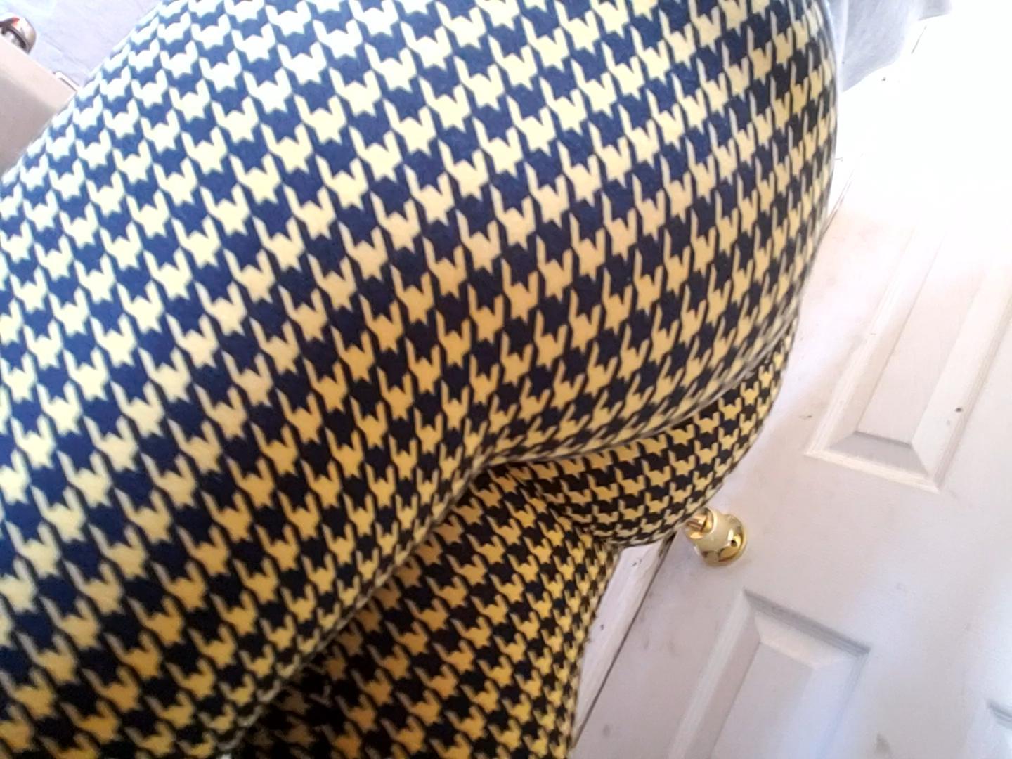 This pattern really shows off my curves | Scrolller