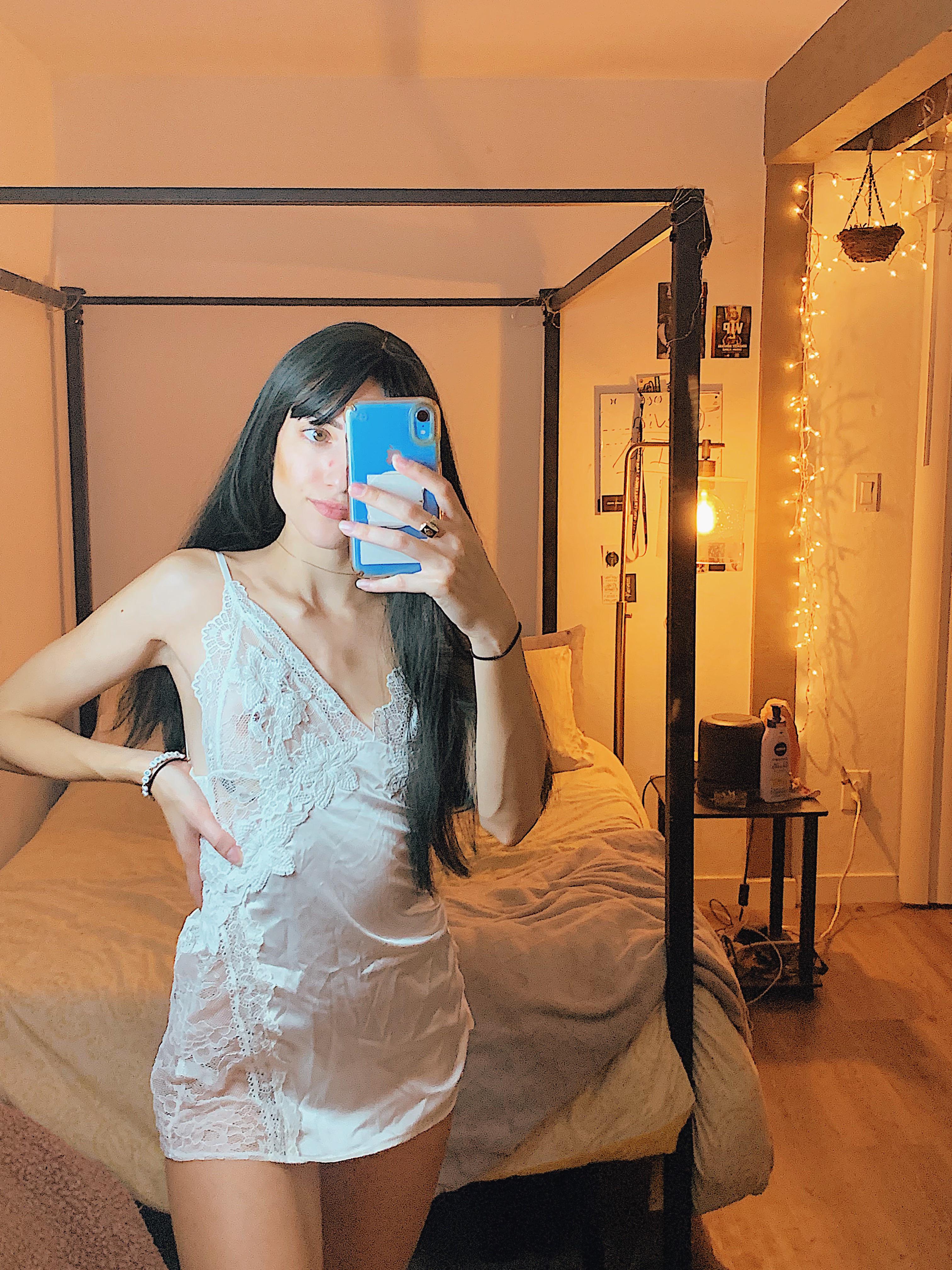 5’2 and still haven’t hit triple digits | Scrolller