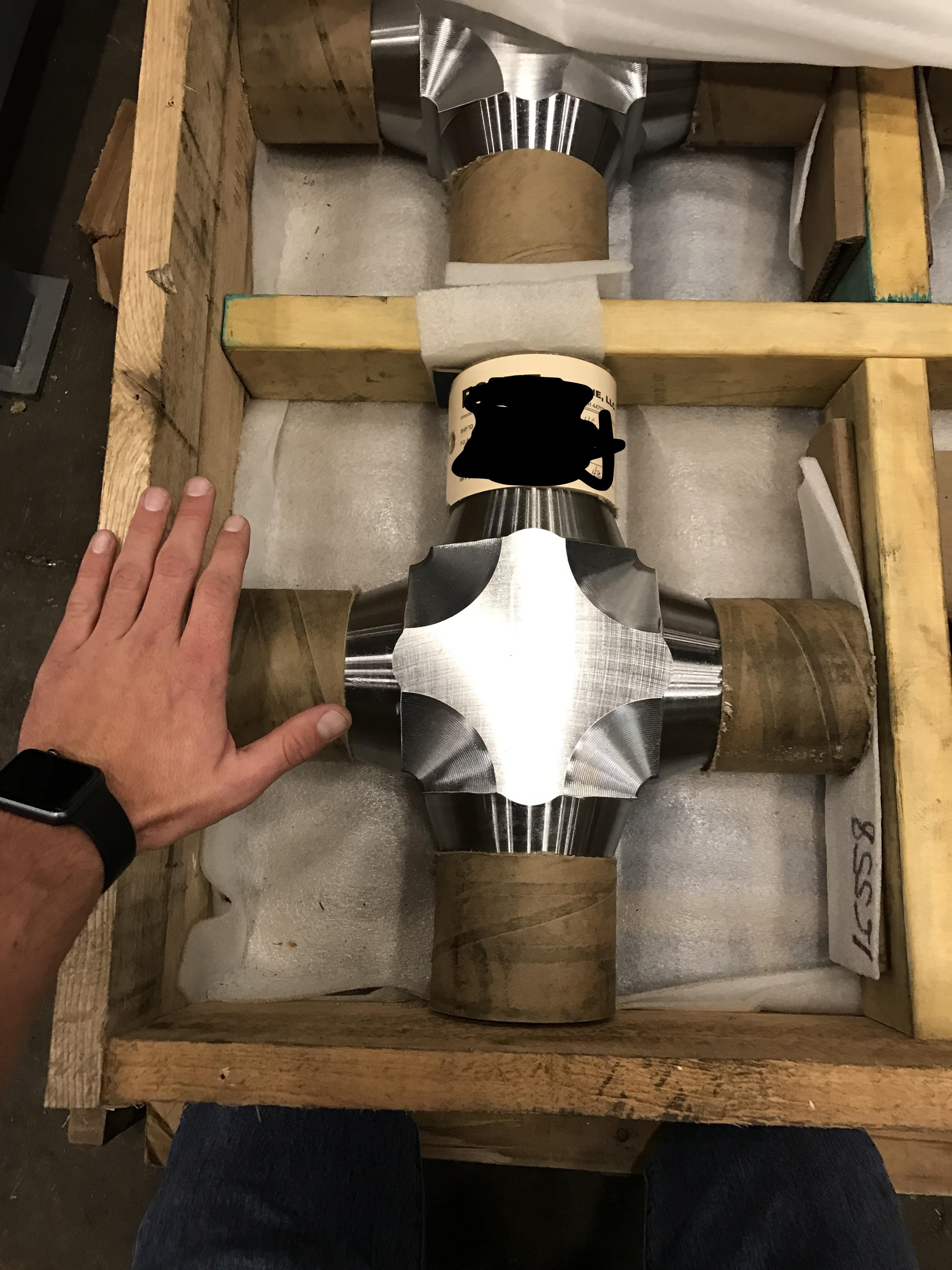 This very big U-Joint | Scrolller