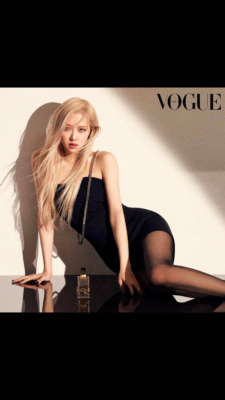 Those fkin curves 🥵🤤🤤 | Scrolller