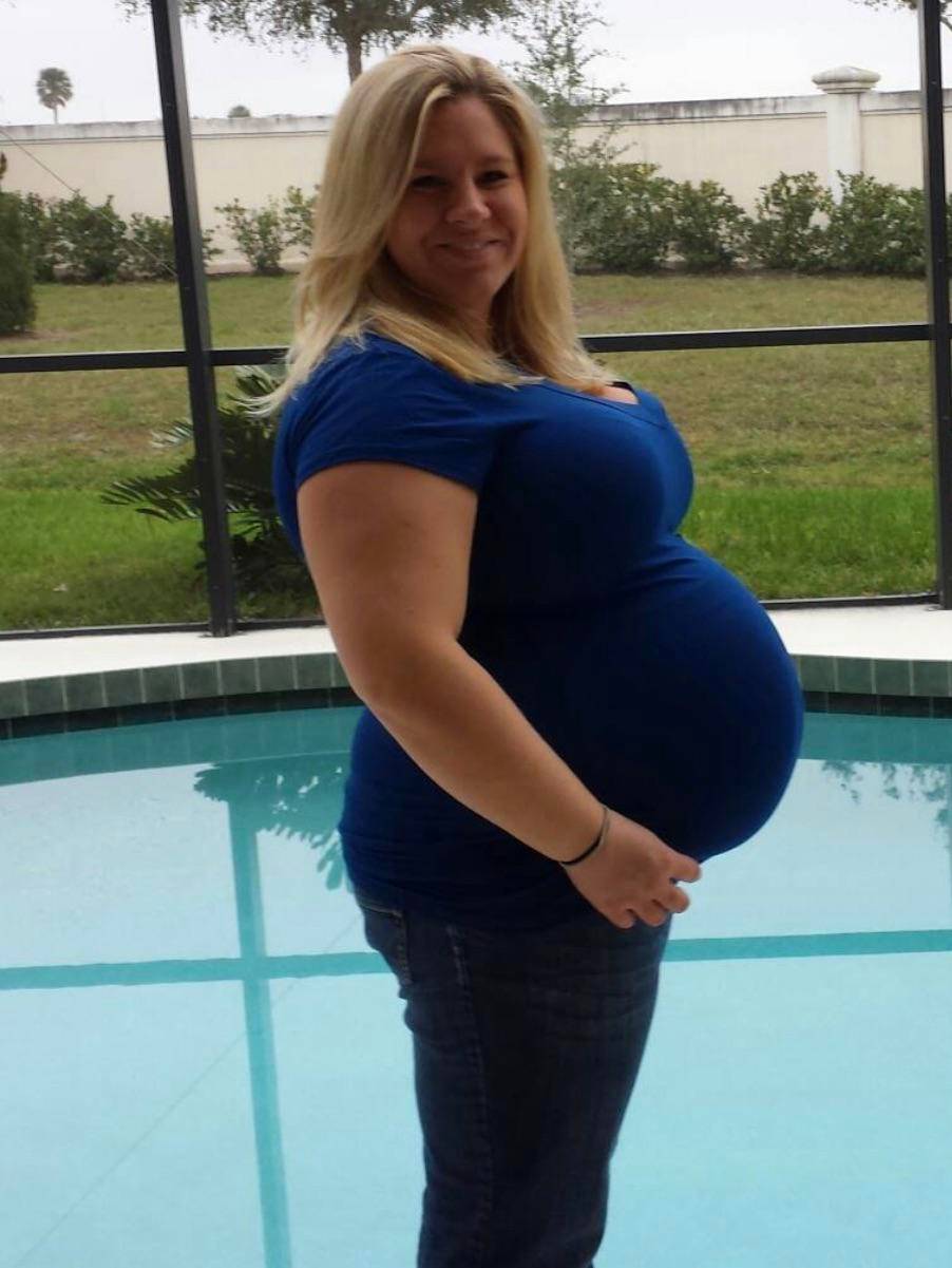 Discover more like Preggo: Three big bumps and Related Content | Scrolller