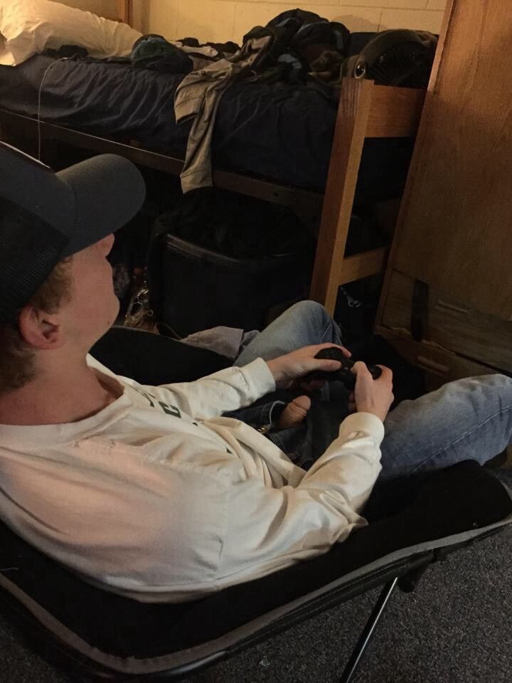 Through the fly | Scrolller