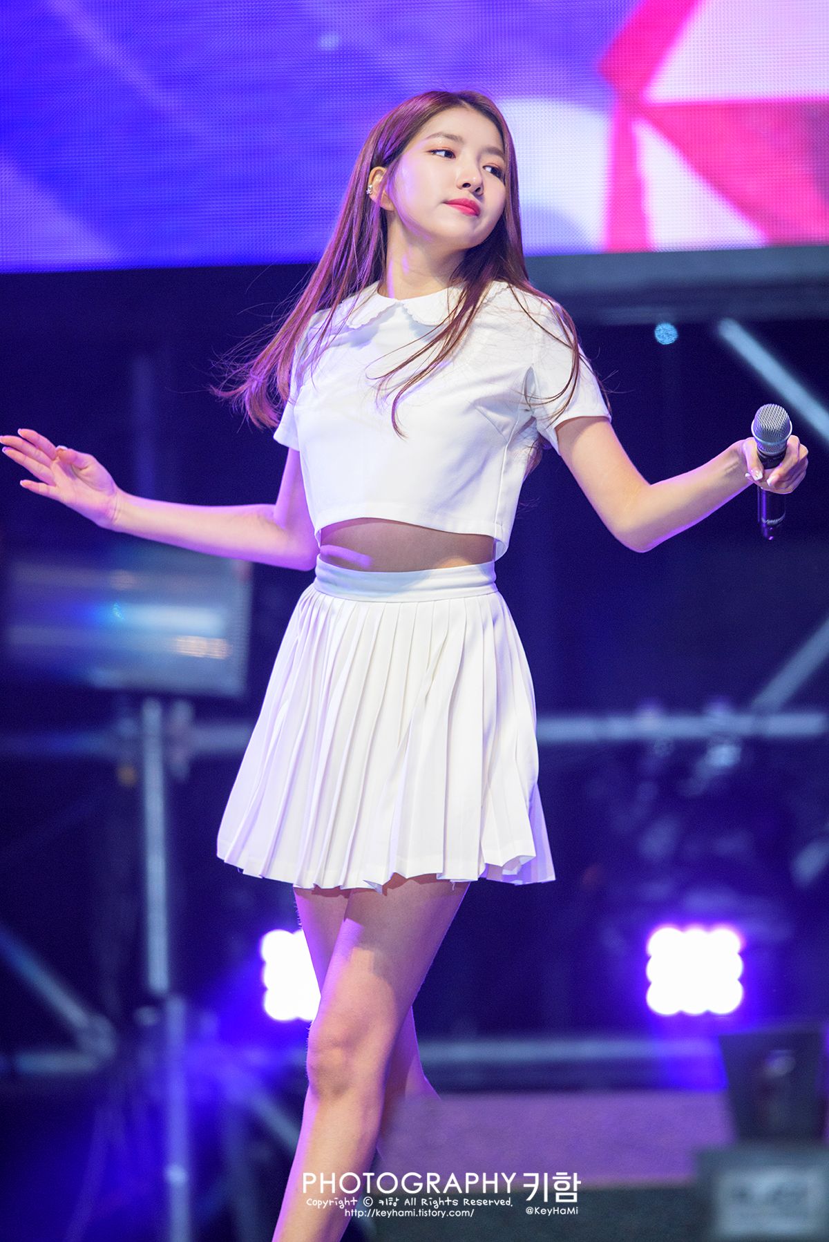 Throwback Sowon | Scrolller